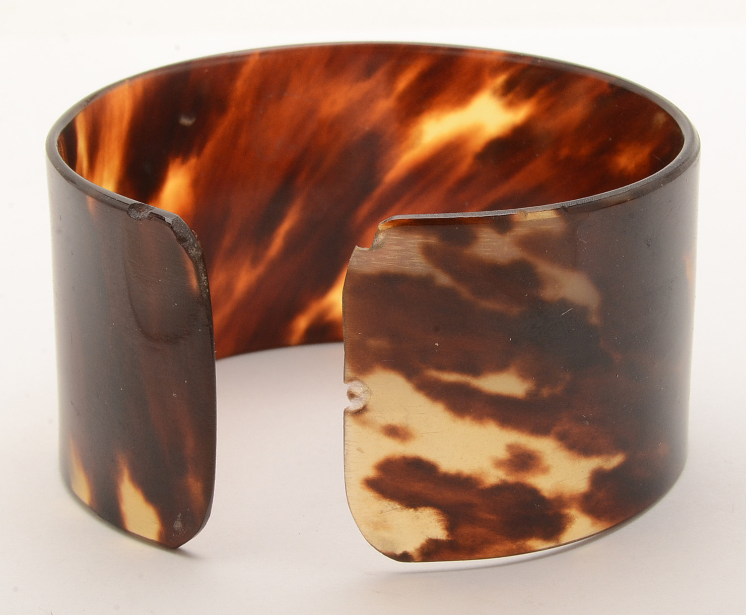 Tortoise Shell Cuff Bracelet | EBTH