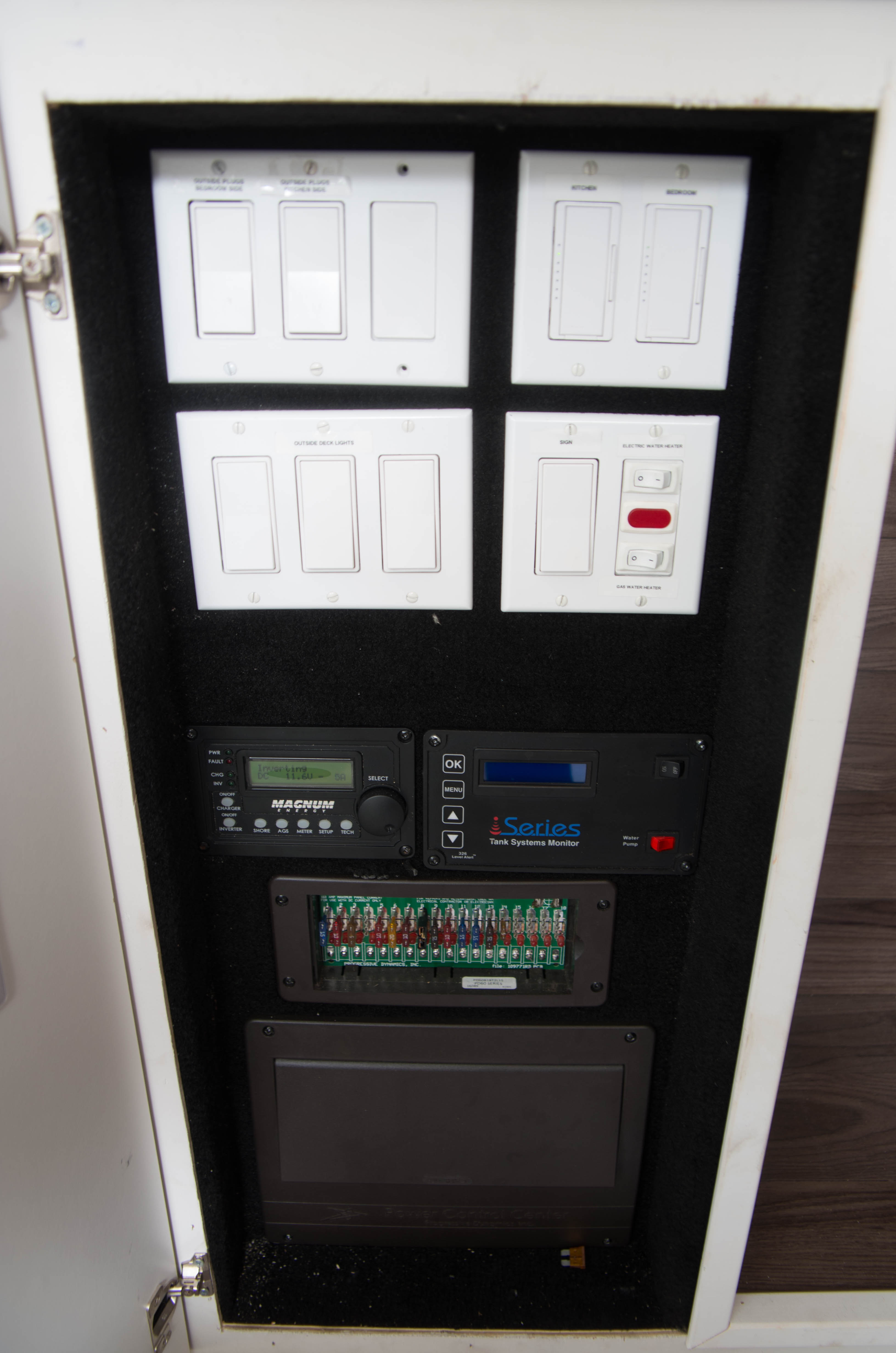 Garnet Hill Container Home | EBTH