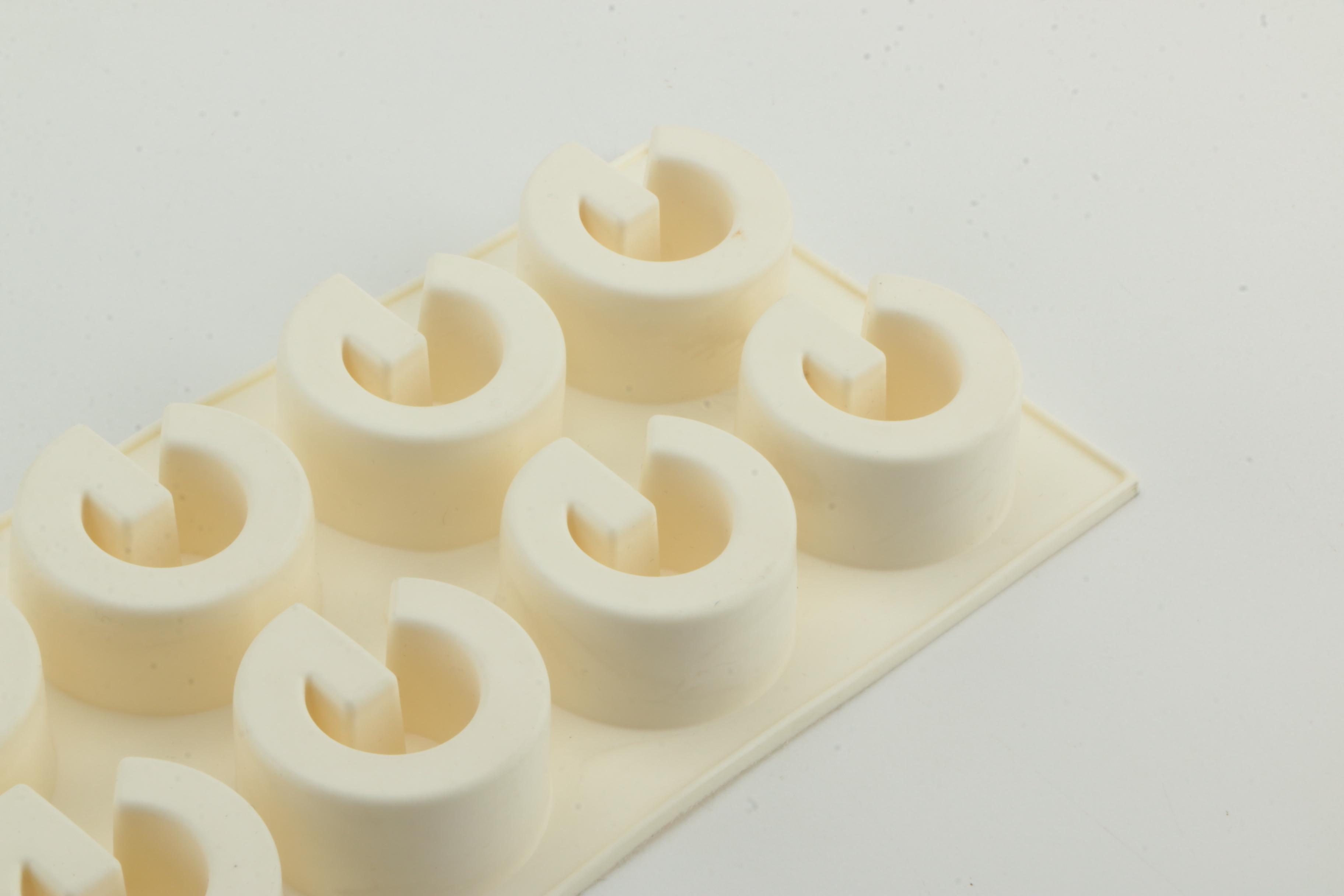 Gucci Monogram Ice Cube Tray Set | EBTH