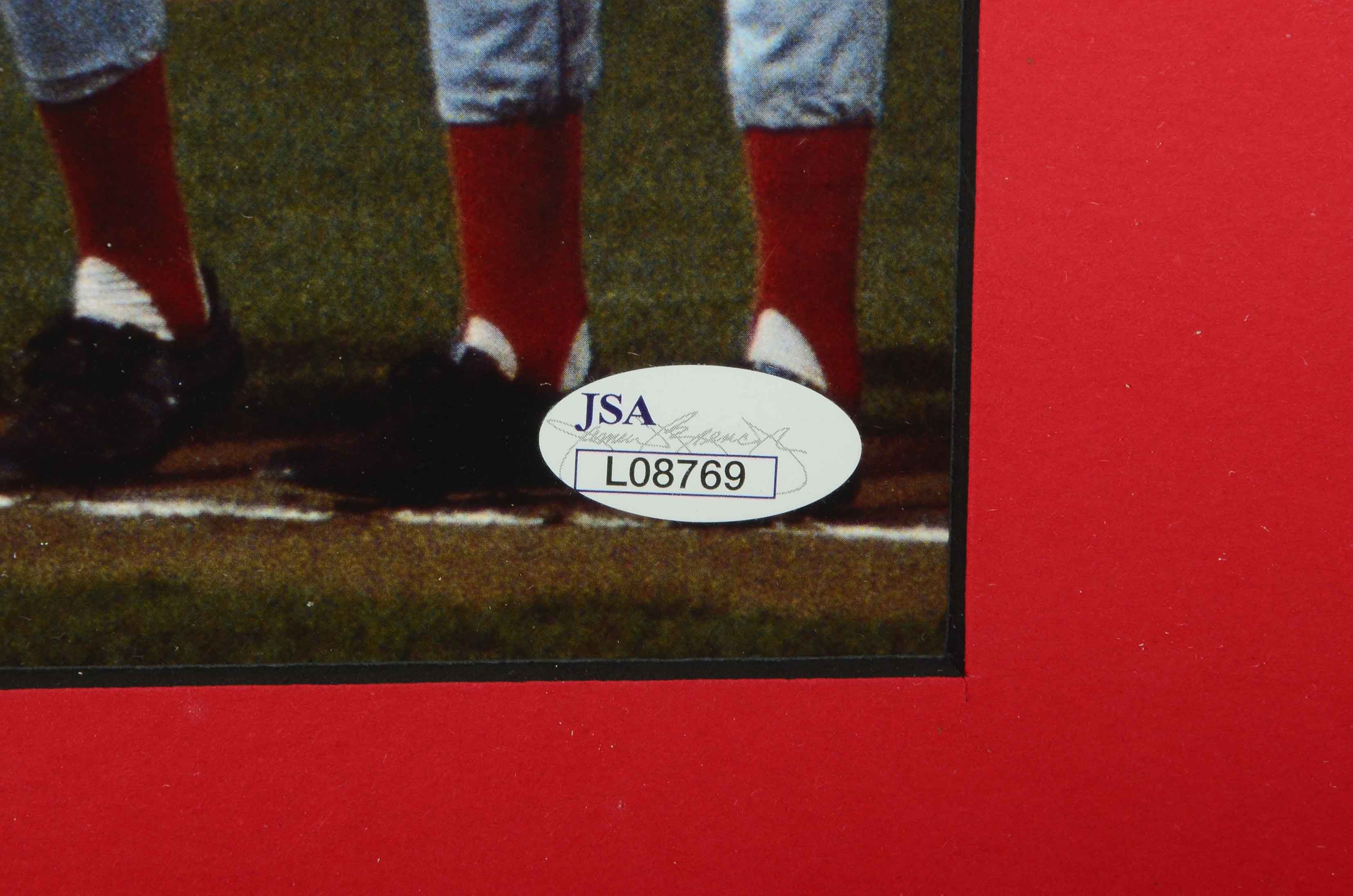 "Great Eight" Signed 1975-1976 Reds Team Framed Photo | EBTH