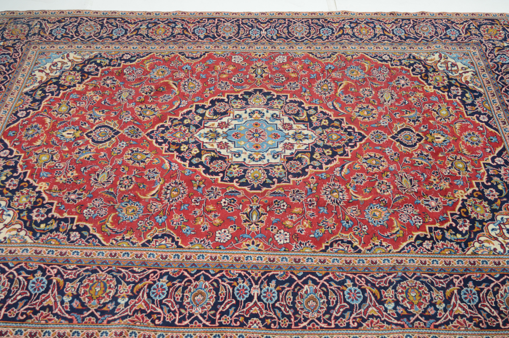 Vintage Hand-Knotted Persian Kashan Area Rug | EBTH