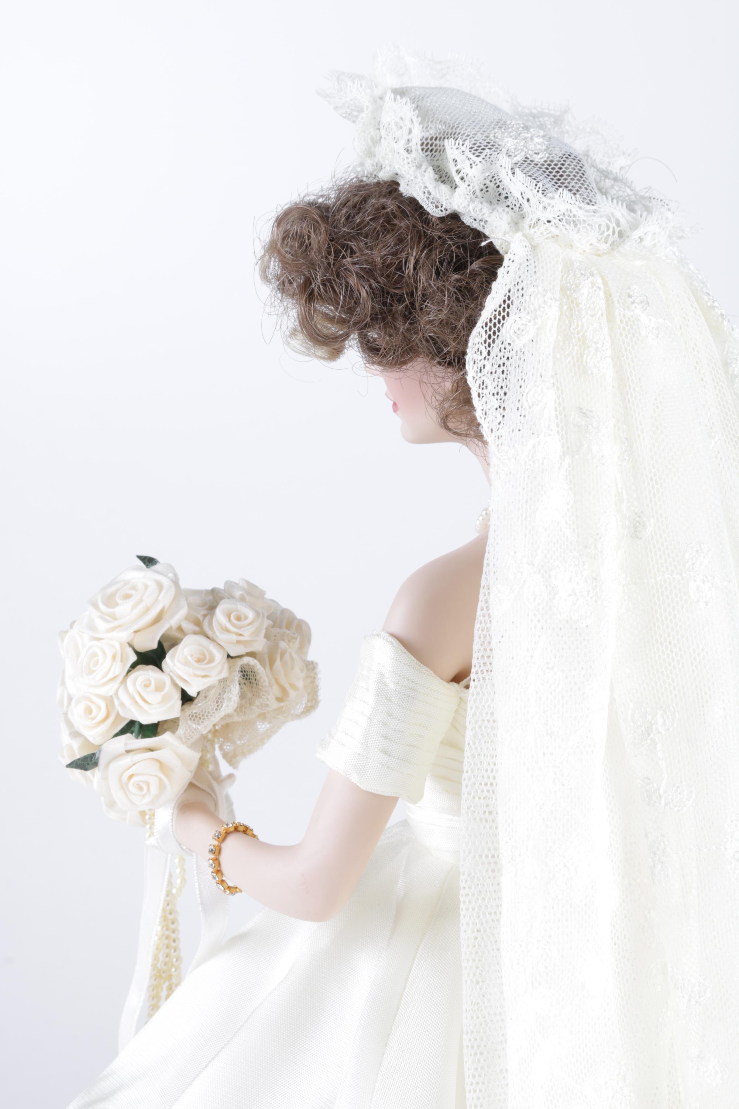 Franklin Mint "Jackie Kennedy" Bride Doll | EBTH