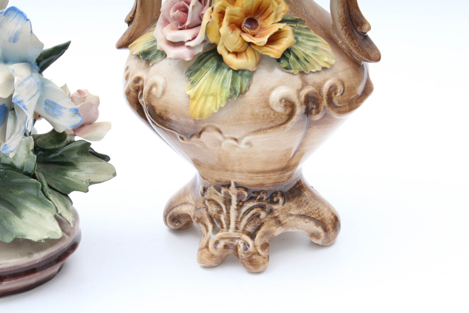 Capodimonte Porcelain Vase and Flower Arrangement | EBTH
