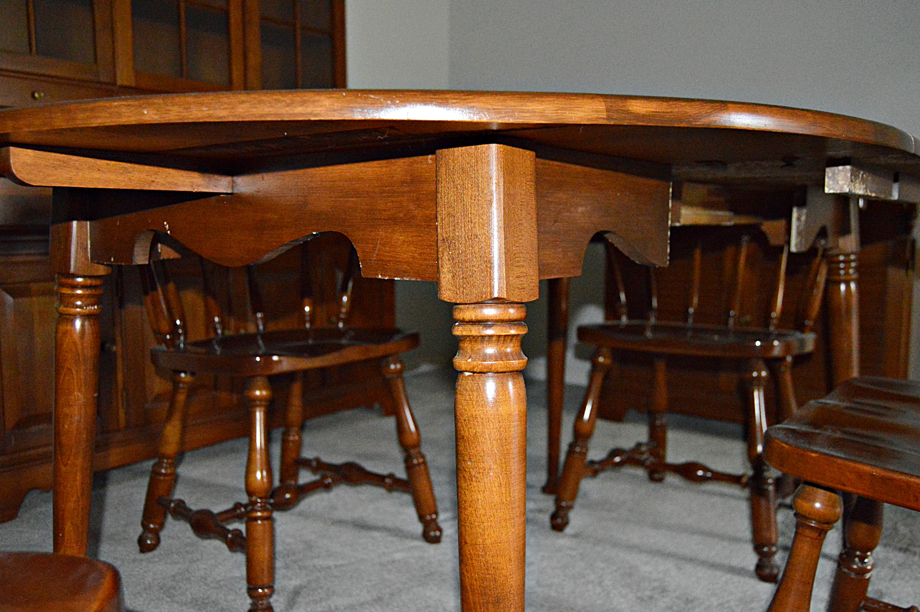 Vermont of Winooski Rock Maple Dining Suite | EBTH