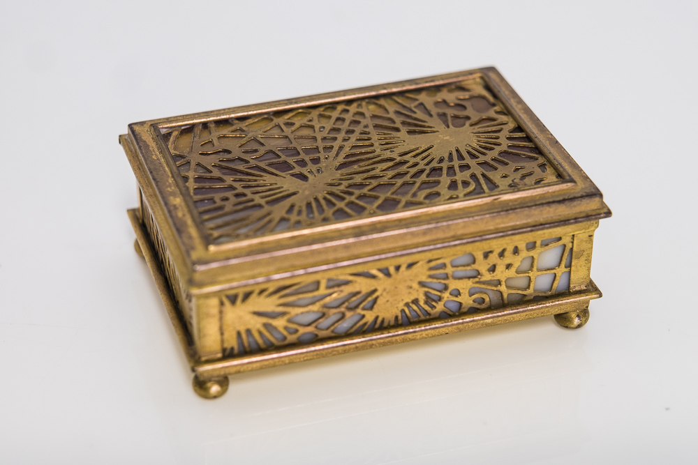 Tiffany Studios Pine Needle Box | EBTH