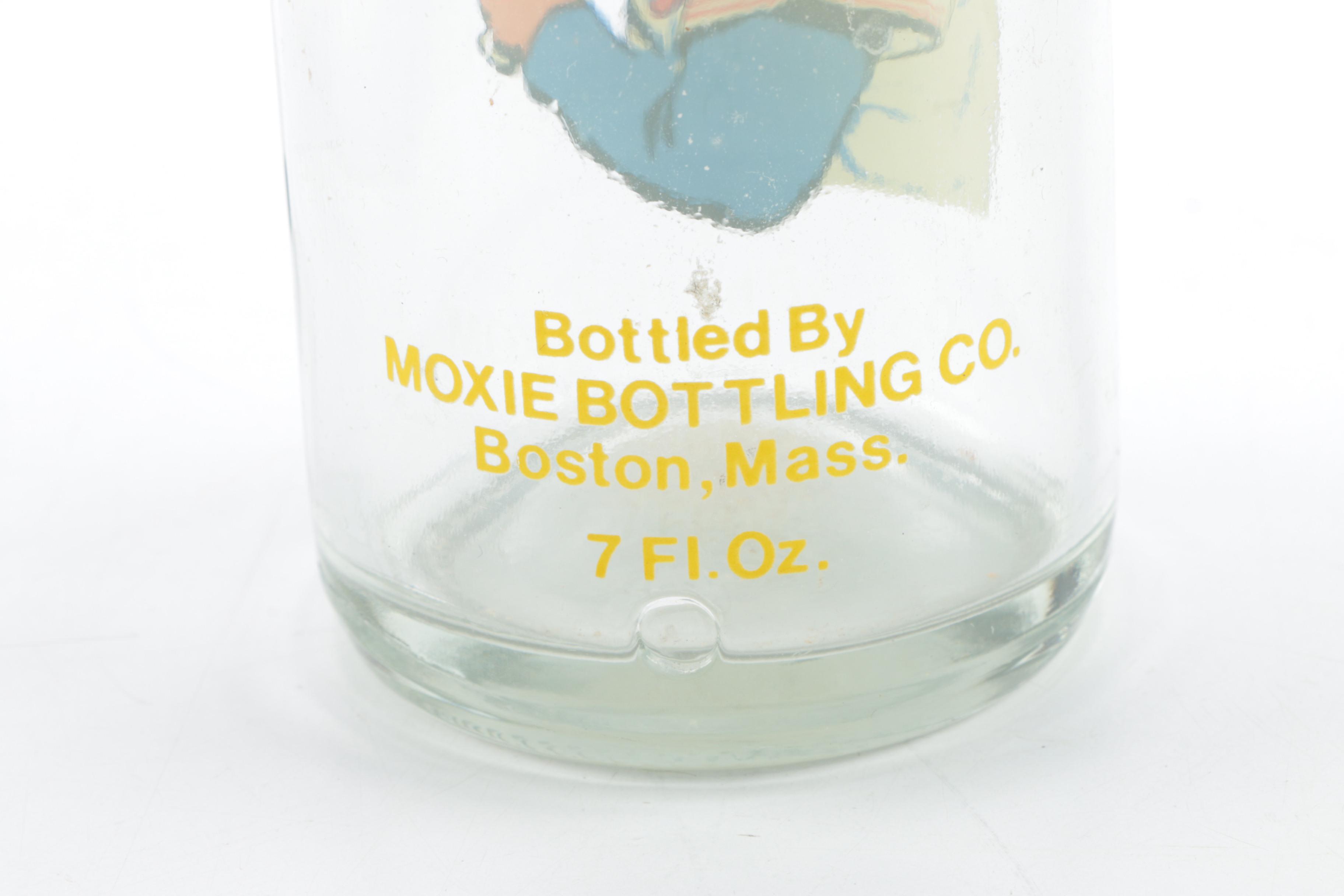 Vintage Ted Williams Shelf Clock and Root Beer Bottle | EBTH