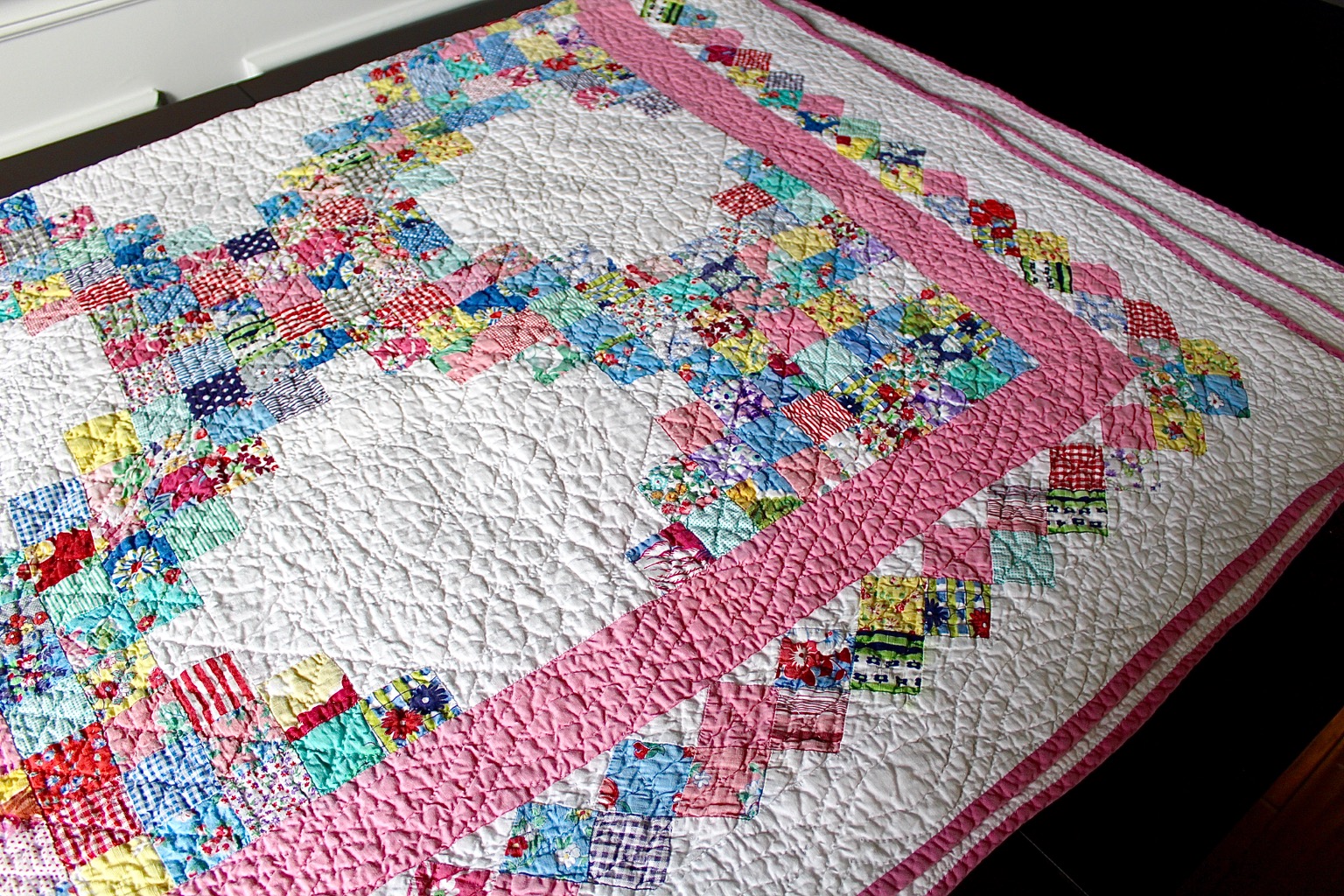 Hand Quilted Triple Irish Chain Quilt | EBTH