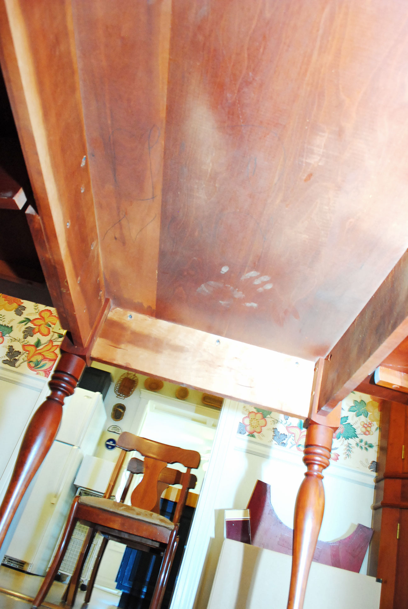 Cherry Drop-Leaf Dining Table | EBTH