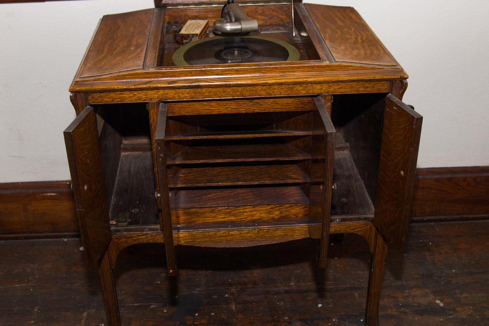 1920s Victrola VV 240 Record Player | EBTH