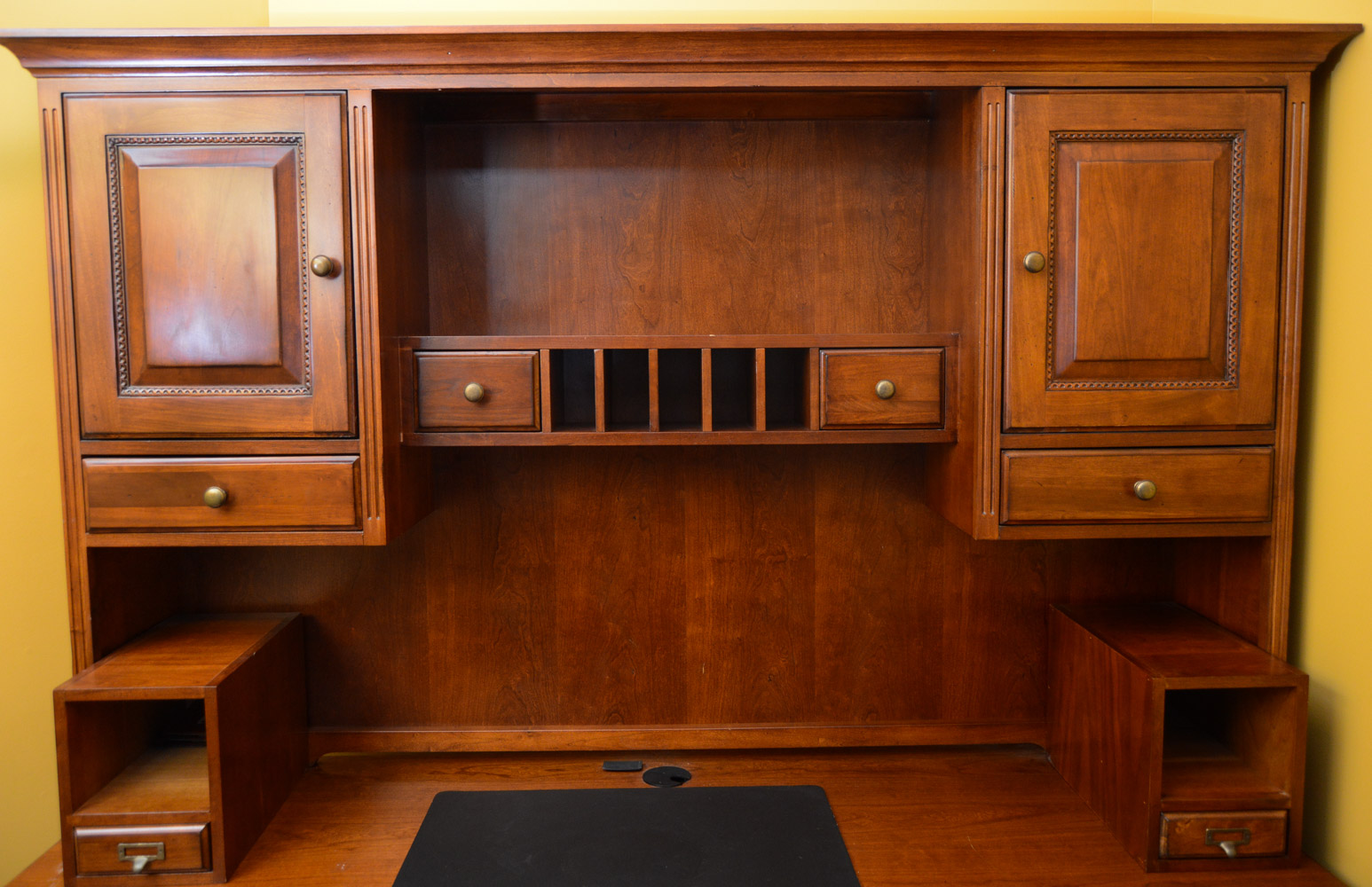 Riverside Furniture "Meridian" Home Collection Workstation with Hutch ...