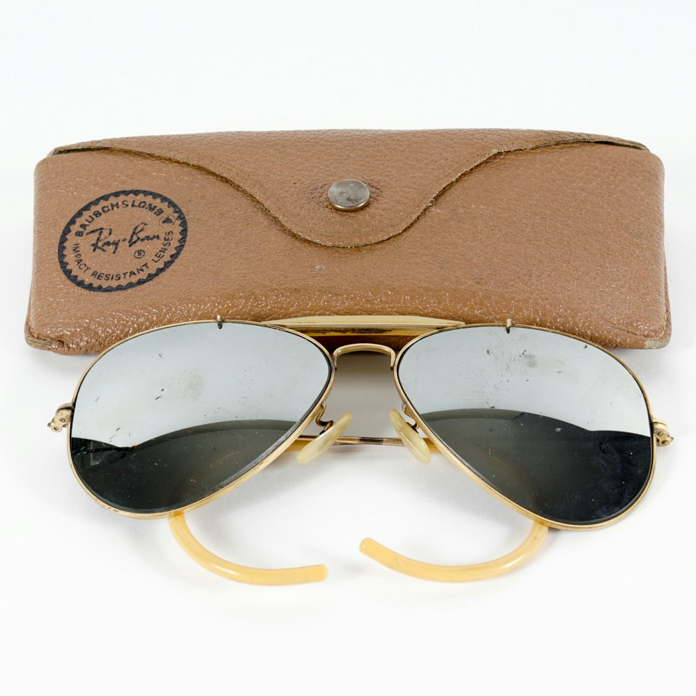 Vintage Ray Ban Sunglasses With Case Ebth