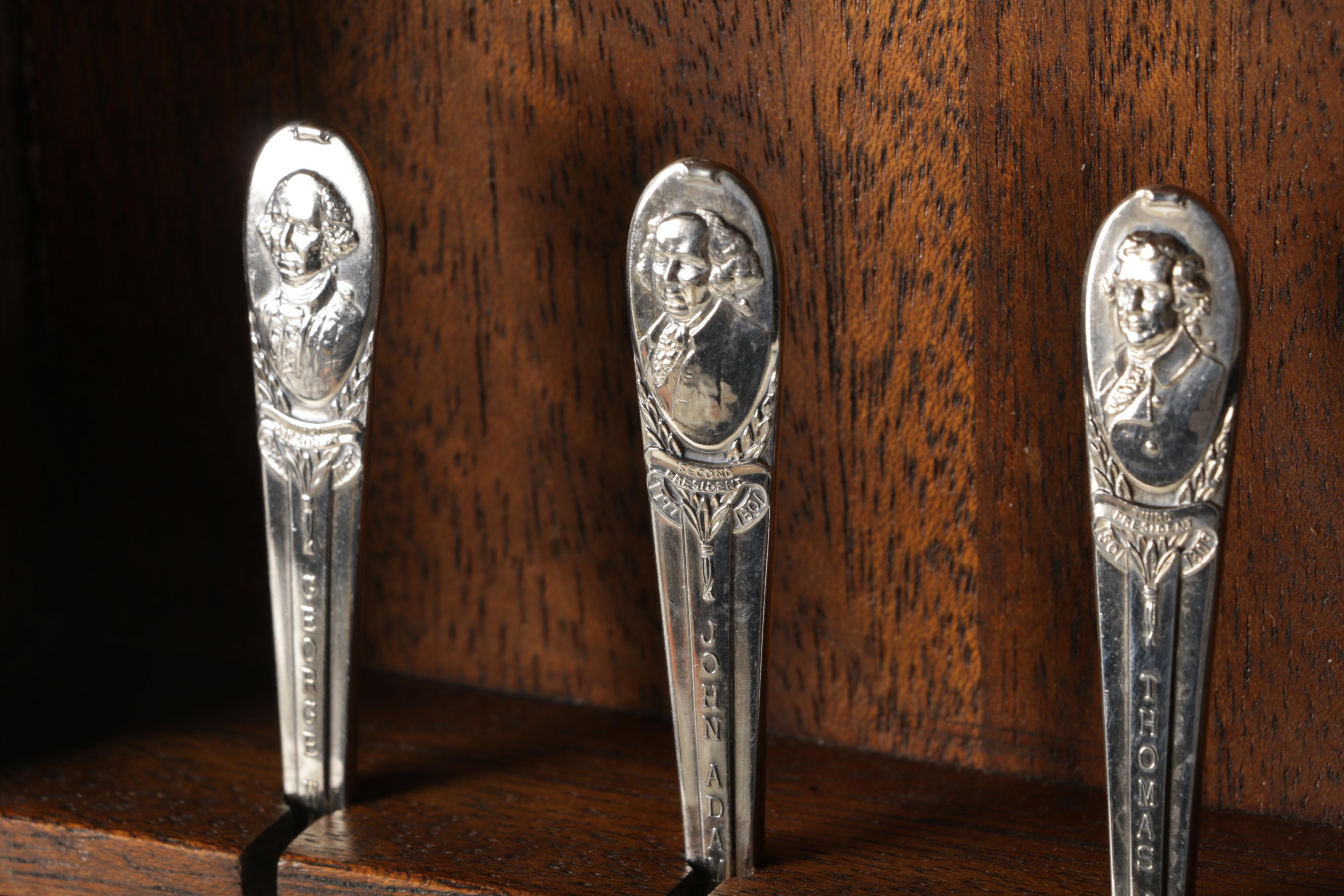 Rogers Silver Plate Presidential Spoon Collection in Rack | EBTH