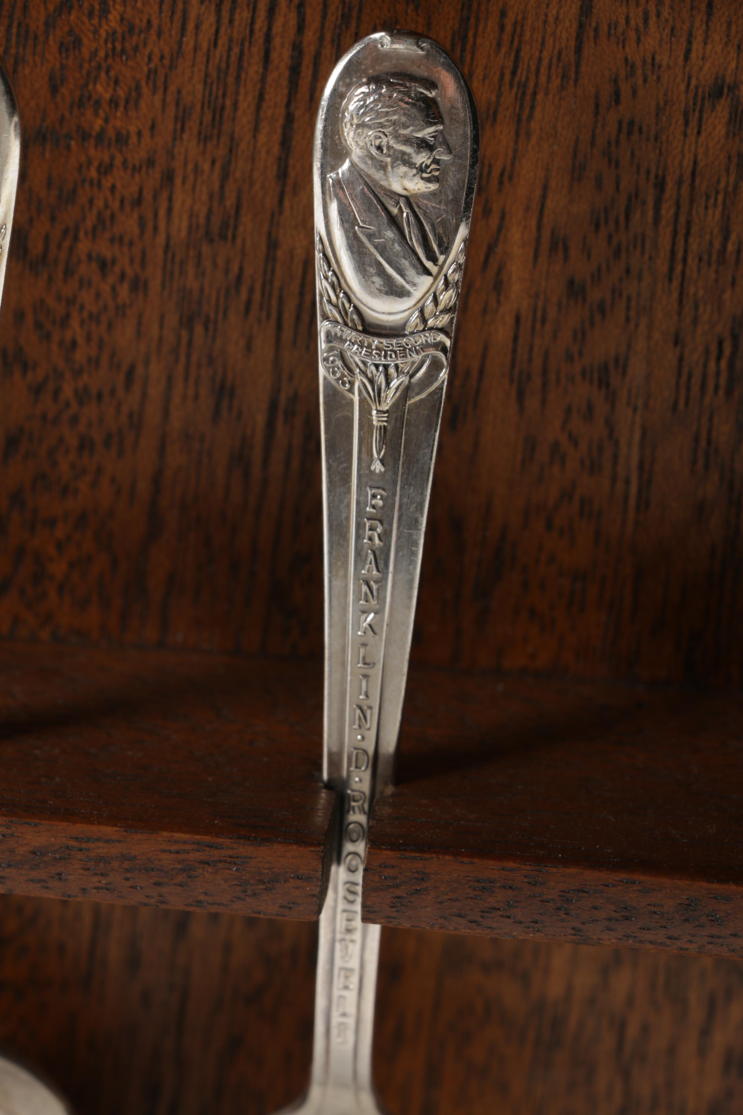 Rogers Silver Plate Presidential Spoon Collection in Rack | EBTH