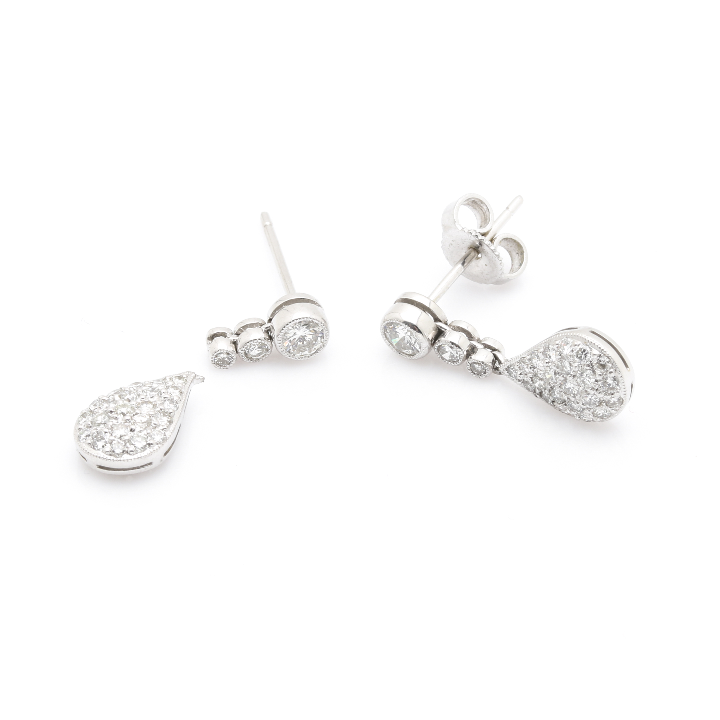 14K White Gold Diamond Dangle Earrings | EBTH