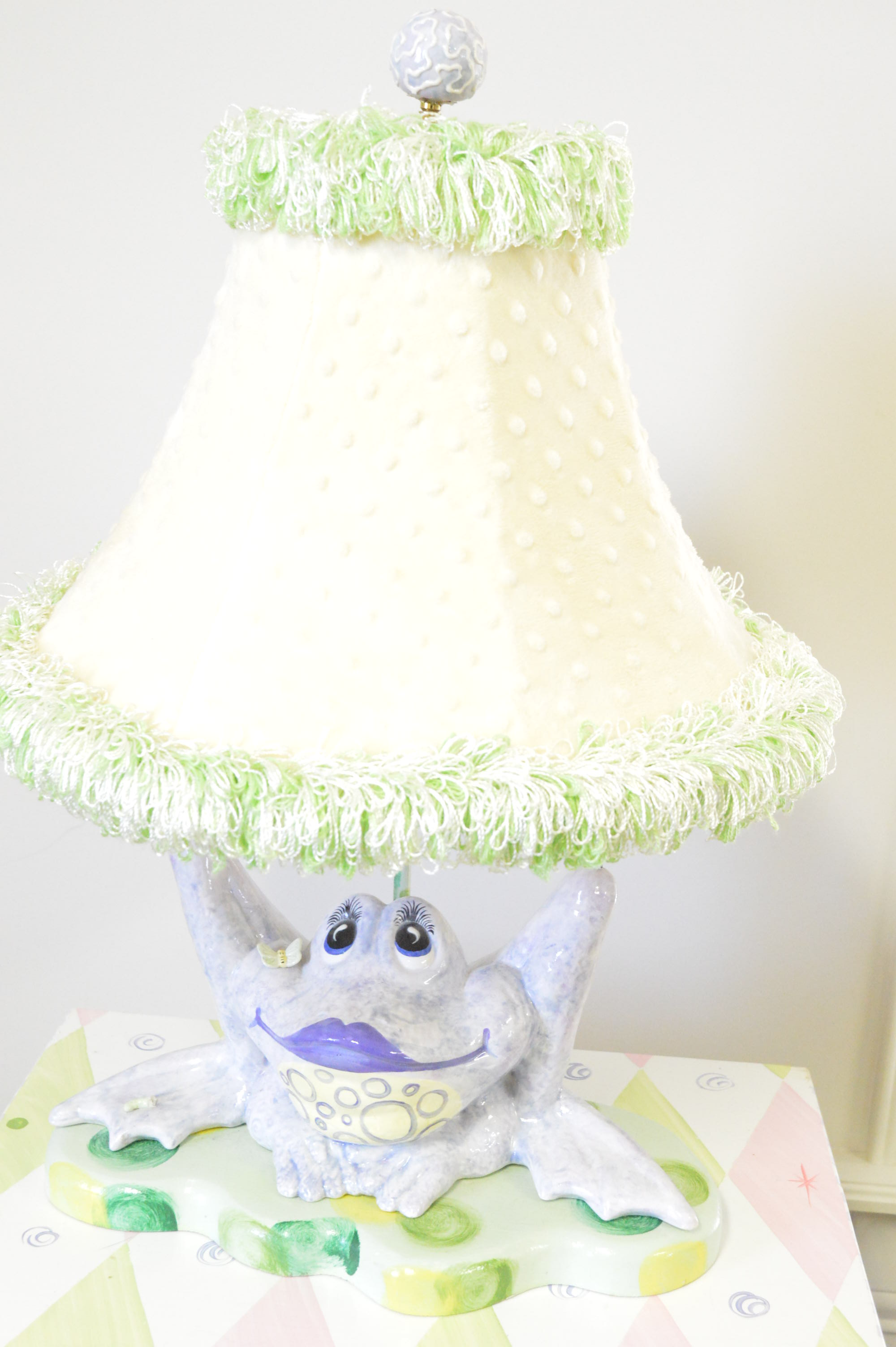 Hand-Painted Whimsical Accent Table with Ceramic Frog Lamp | EBTH