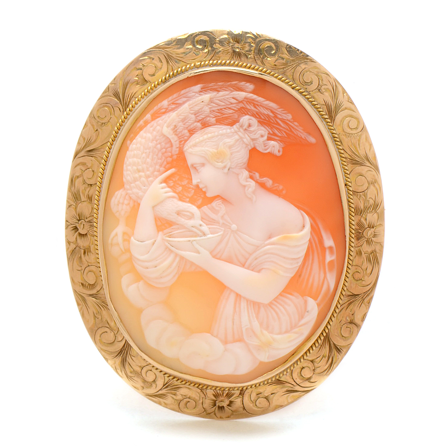 Antique 10K Yellow Gold Carved Helmet Shell Cameo Pendant Brooch | EBTH