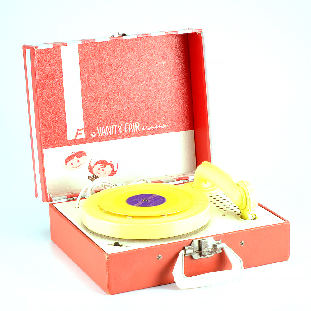 Vintage Vanity Fair "Music Maker" Toy Phonograph | EBTH