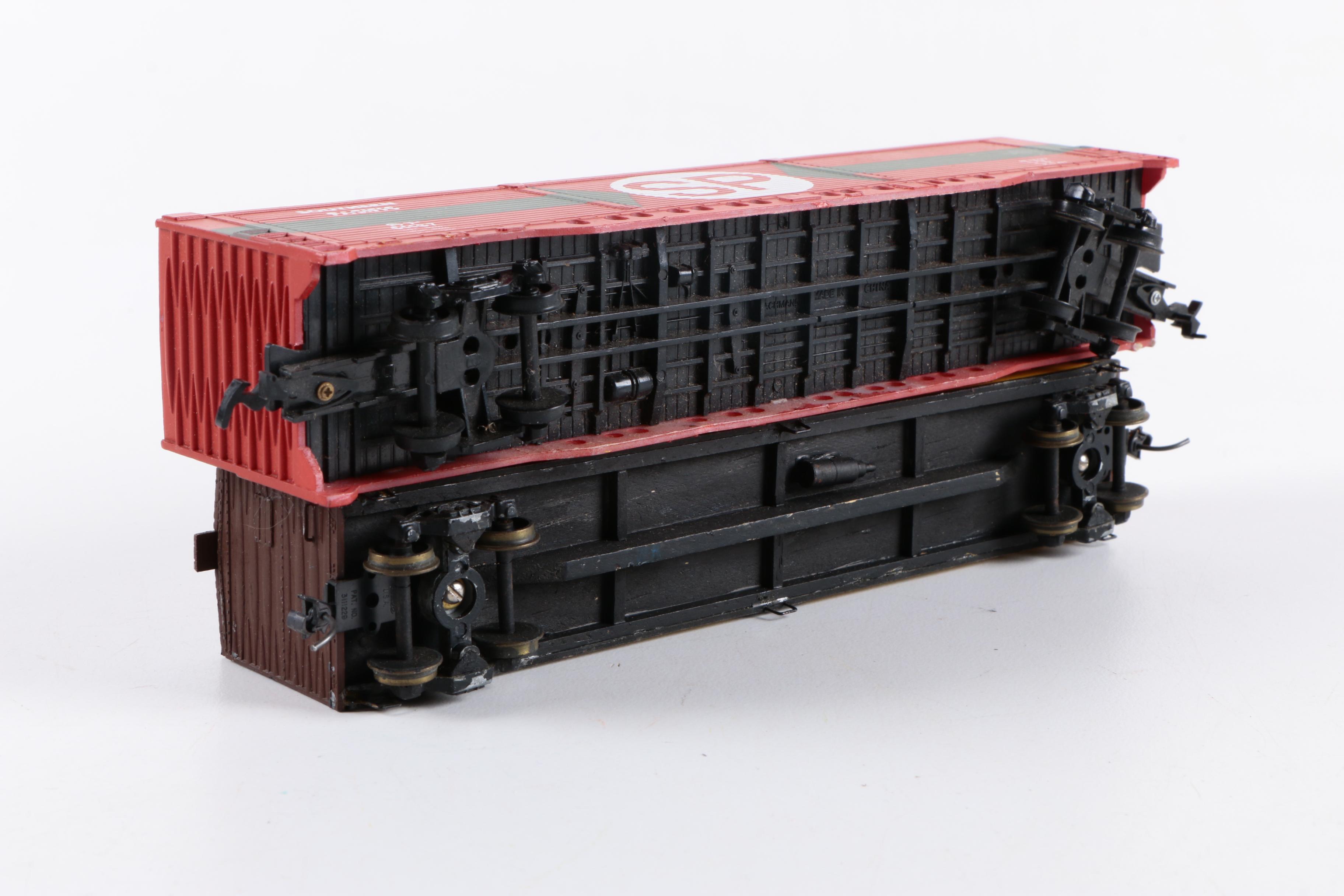 Assorted HO Scale Train Cars Including Varney | EBTH