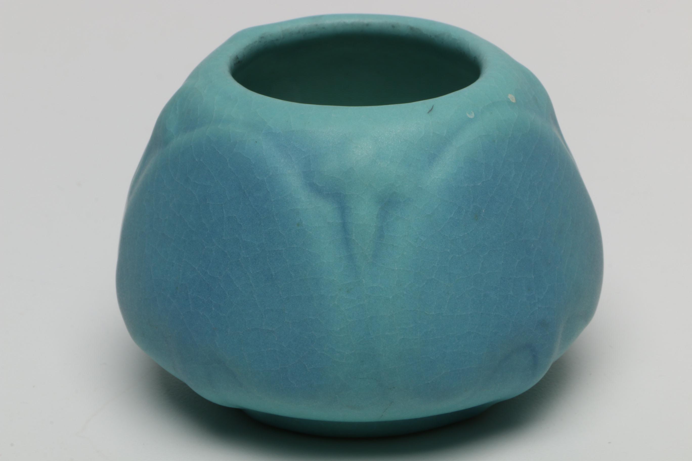 Van Briggle Ming Blue Ceramic Vases and Vessels | EBTH