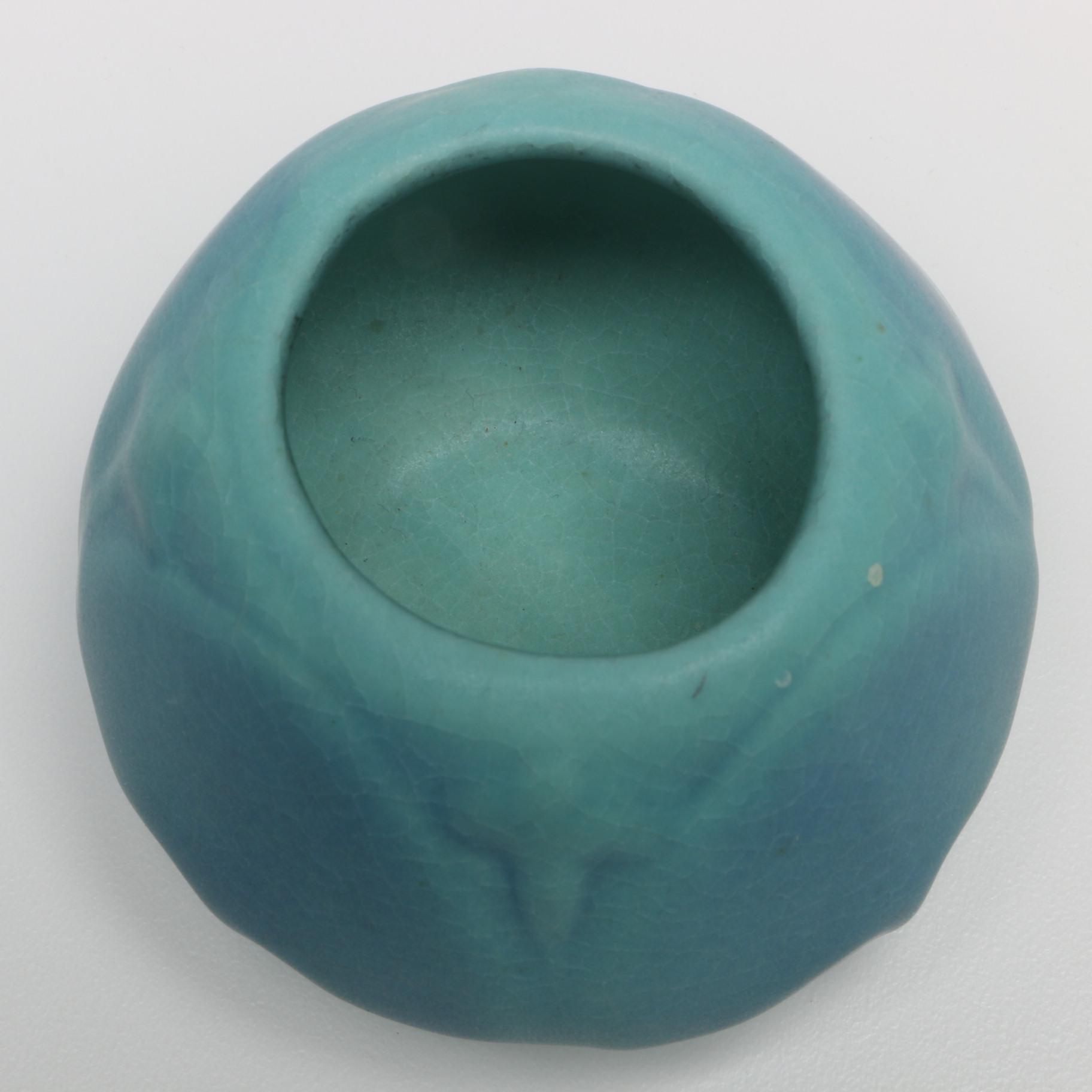 Van Briggle Ming Blue Ceramic Vases and Vessels | EBTH