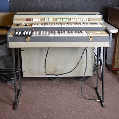 1960's Farfisa "Compact Duo" Electronic Keyboard : EBTH