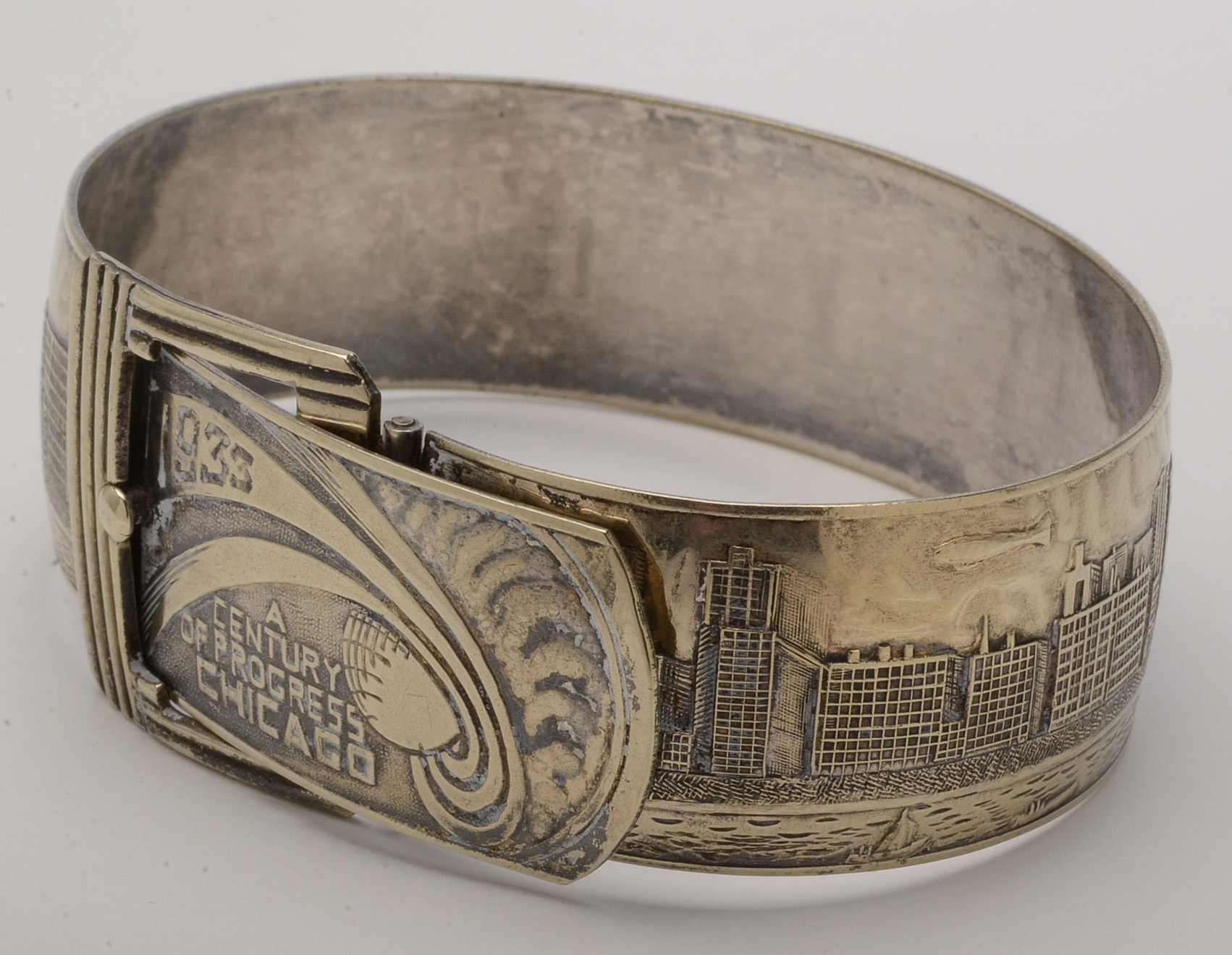 Vintage 1933 Chicago World's Fair Bracelet | EBTH