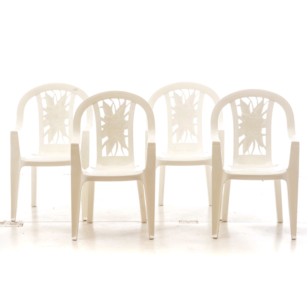 Patio Table with Chairs | EBTH