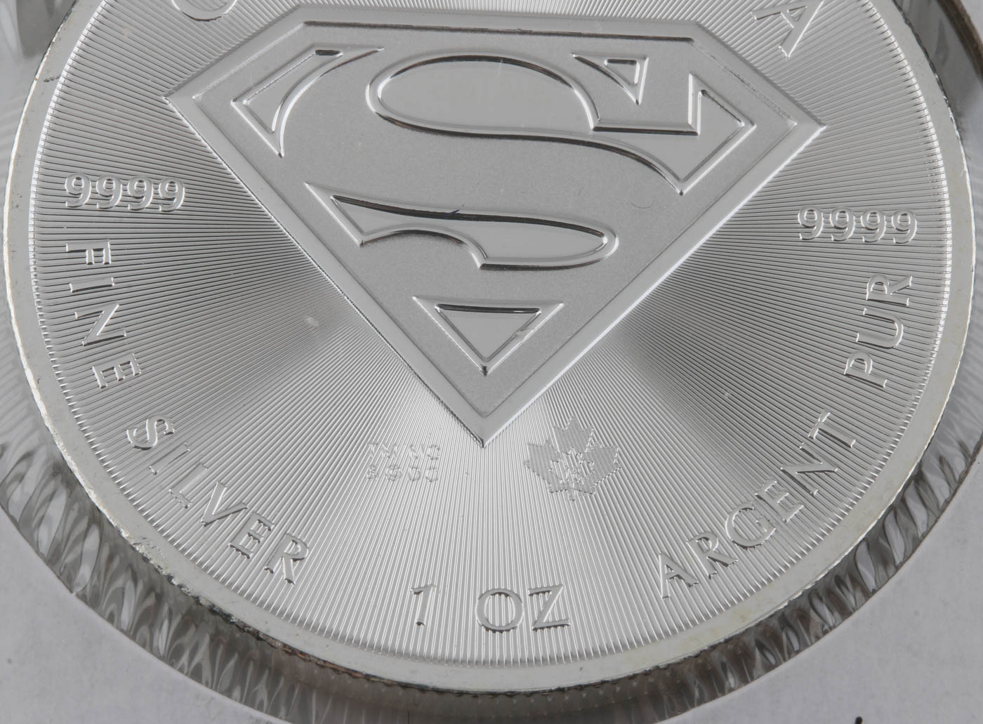 2016 Canadian $5 Silver Superman Shield Coin | EBTH