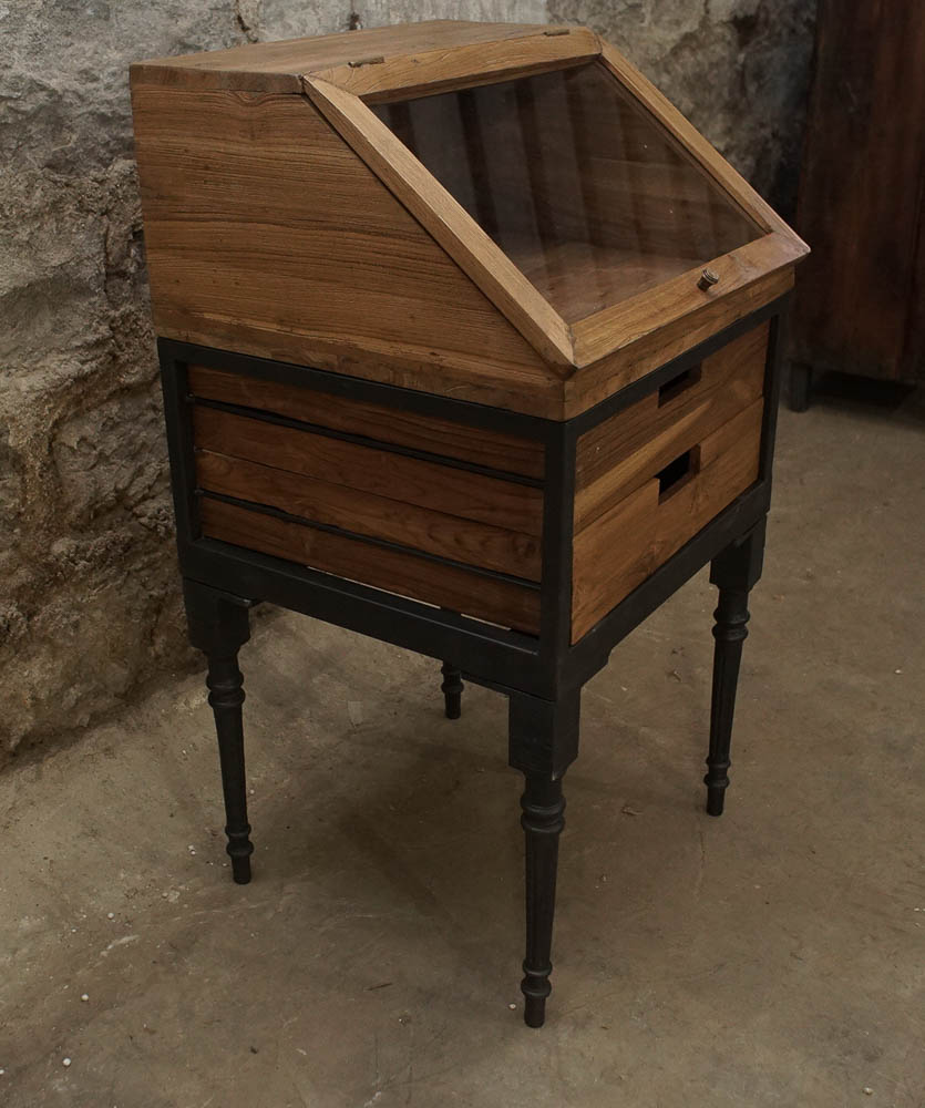 Slanted Display Cabinet | EBTH