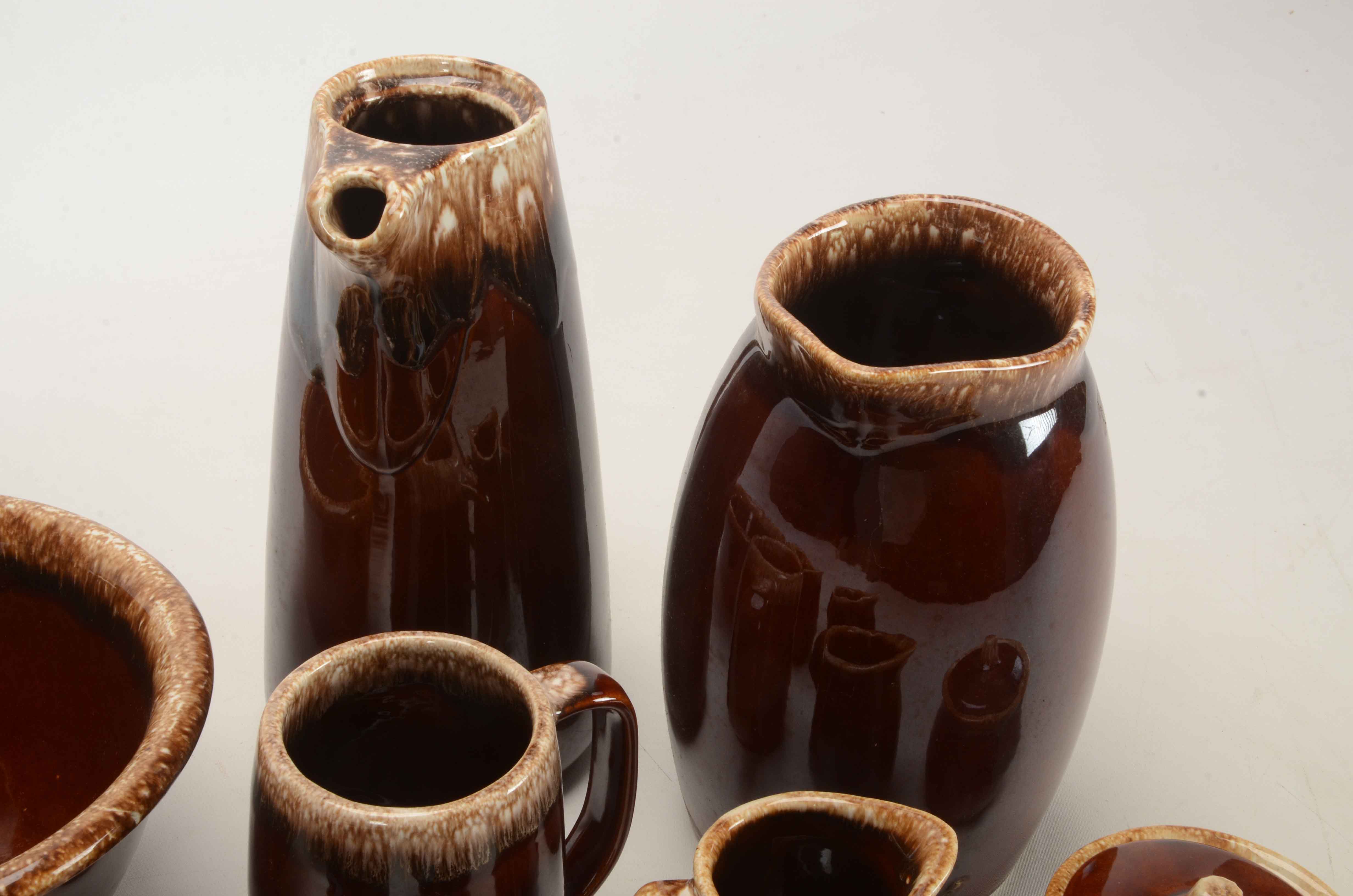 Brown Drip Hull Pottery | EBTH