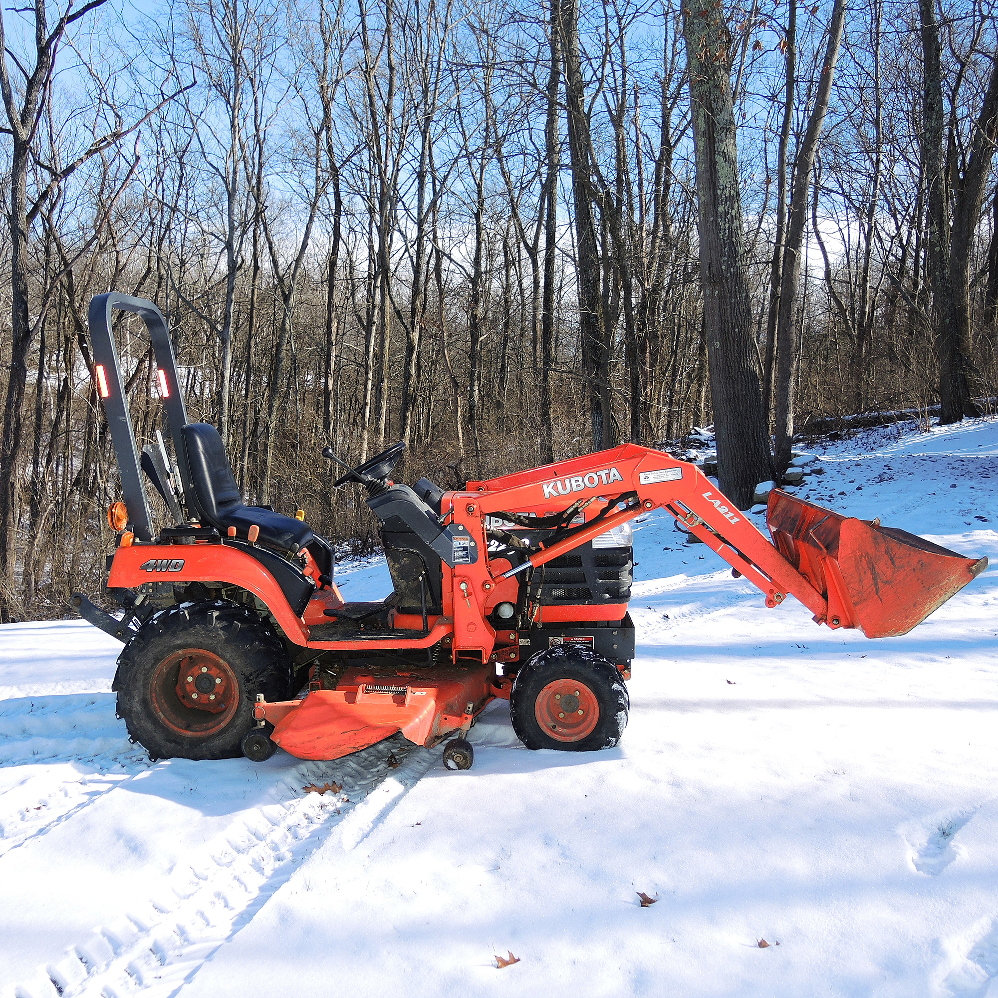 Kubota BX2230 Tractor with Front End Loader | EBTH