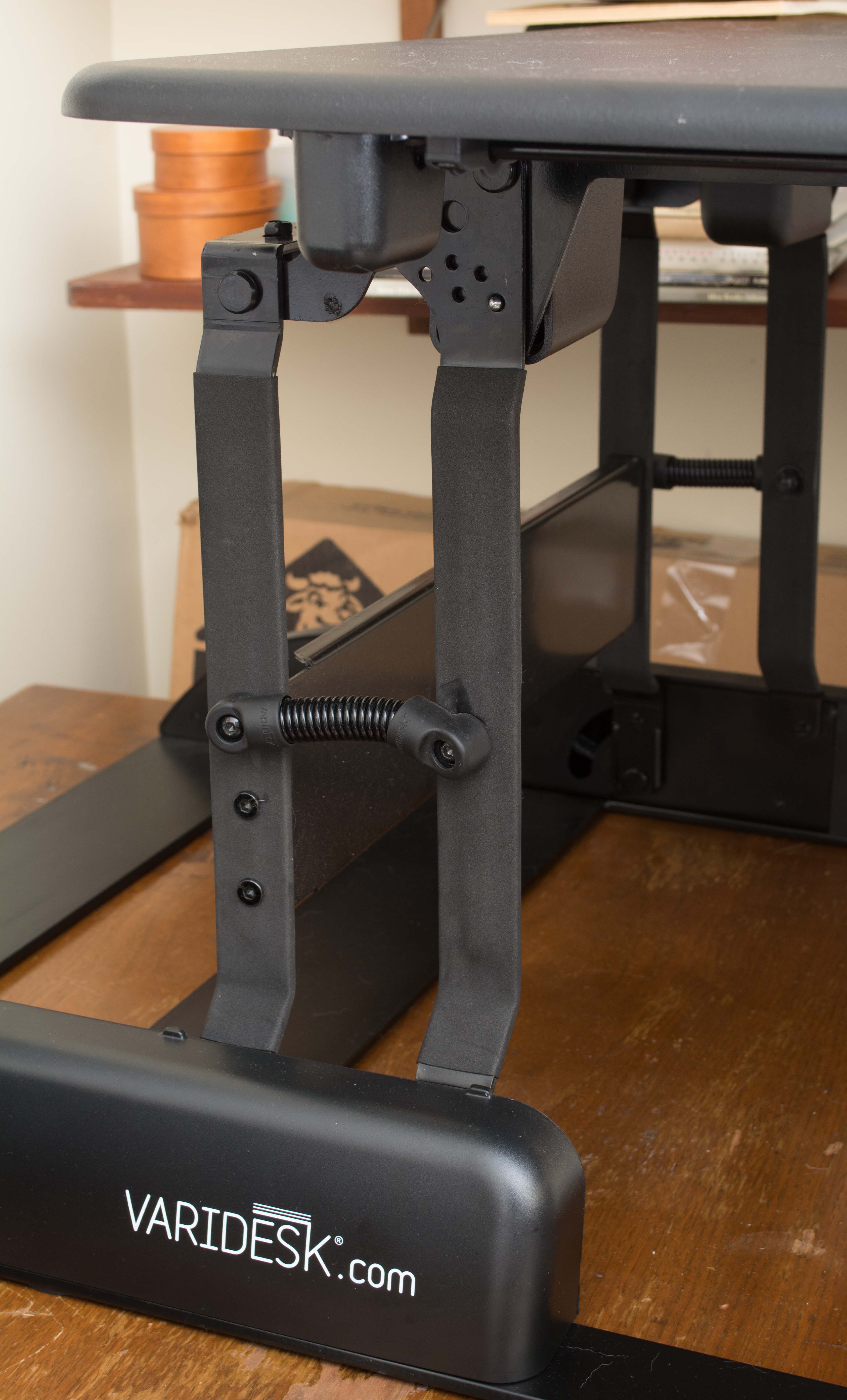 Varidesk 49901 Standing Desk | EBTH