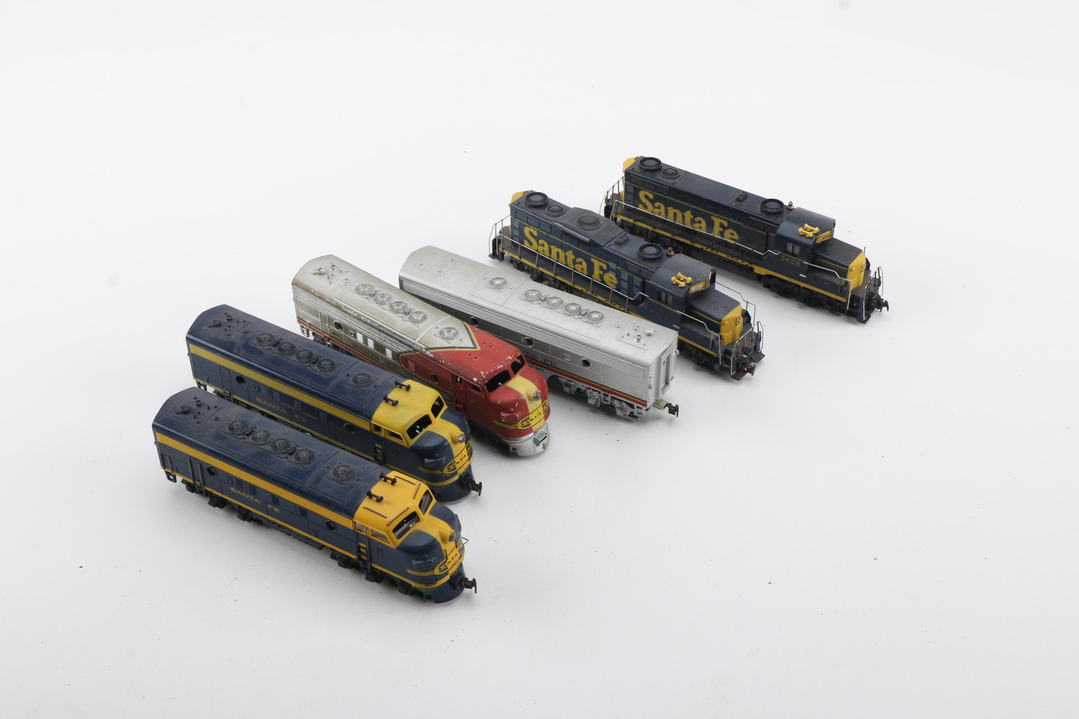 HO Scale Santa Fe Diesel Engines by Mantua-Tyco | EBTH