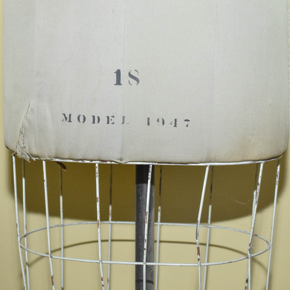 Vintage Benjamin Model Co. Dress Form | EBTH