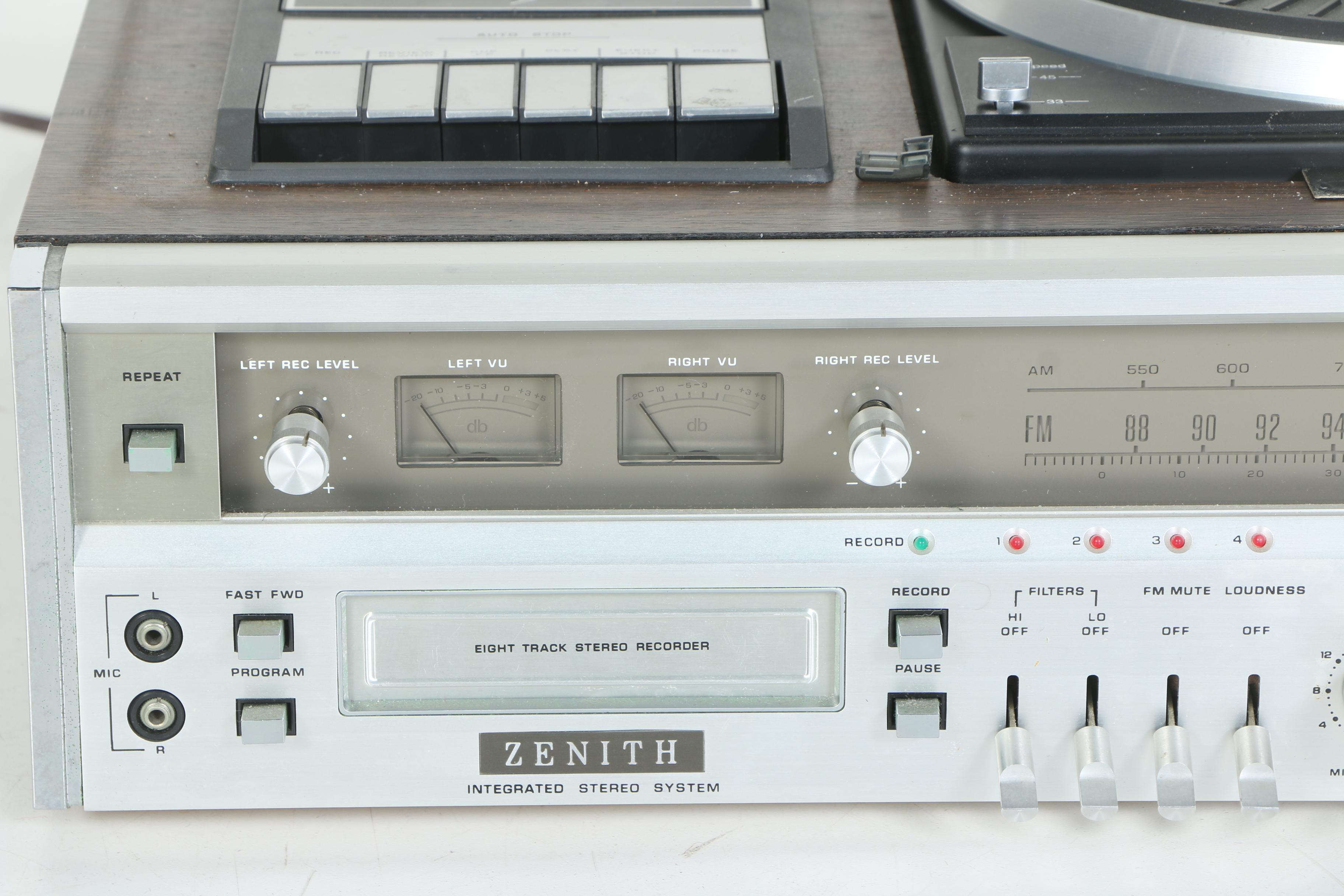 Zenith Record Player with Speakers | EBTH