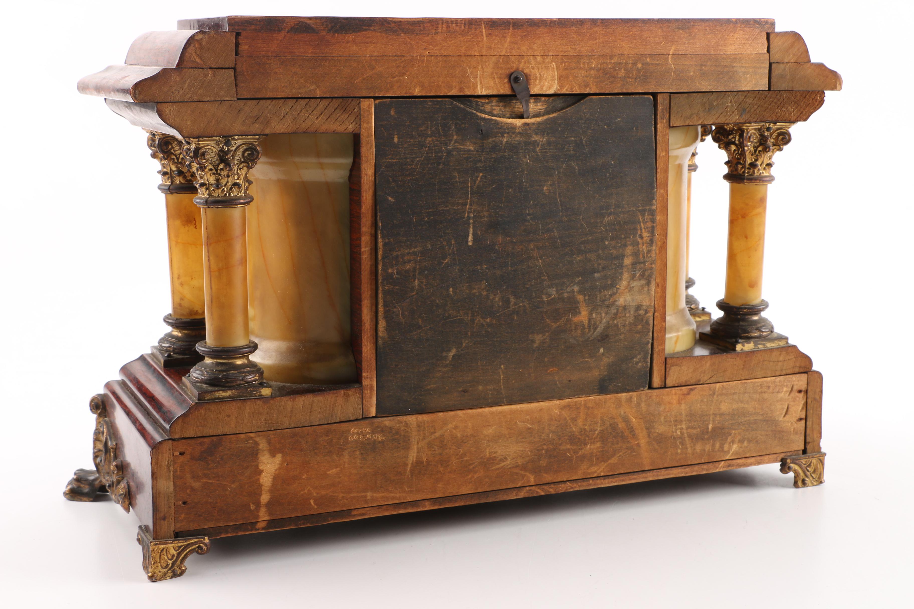 Seth Thomas Shasta Mantel Clock | EBTH