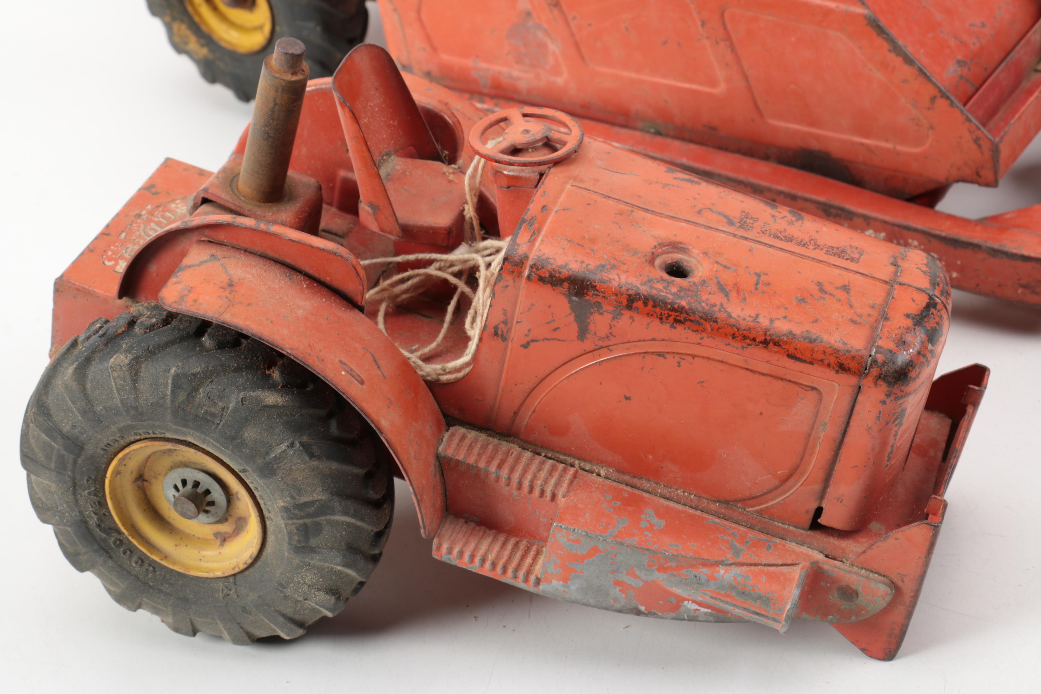 Doepke Model Toys Pressed Steel Tractor and Combine | EBTH