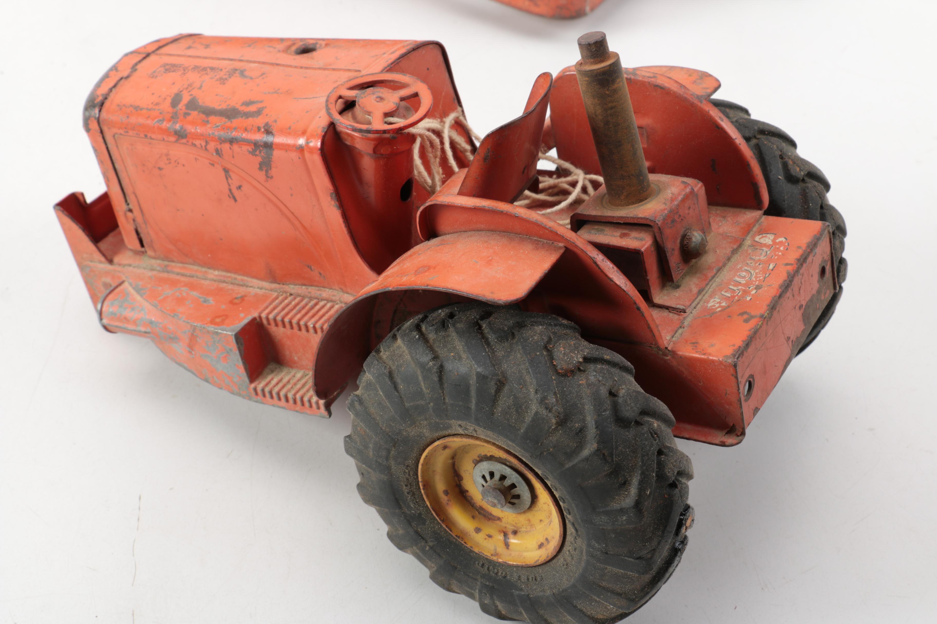Doepke Model Toys Pressed Steel Tractor and Combine | EBTH