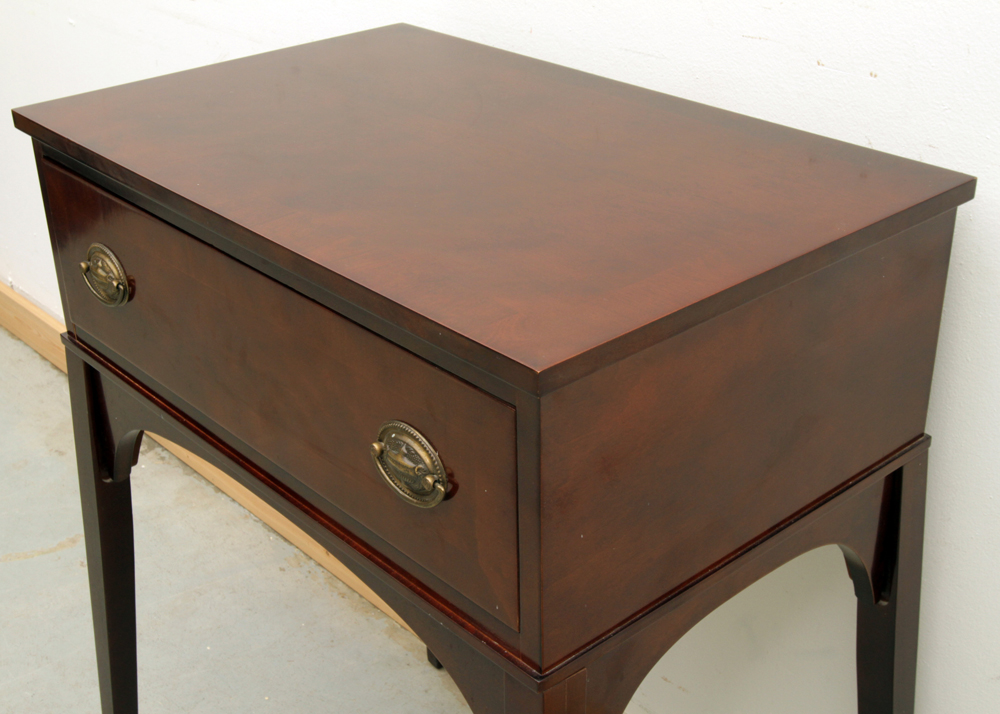 Federal Style Side Table by The Bombay Company | EBTH