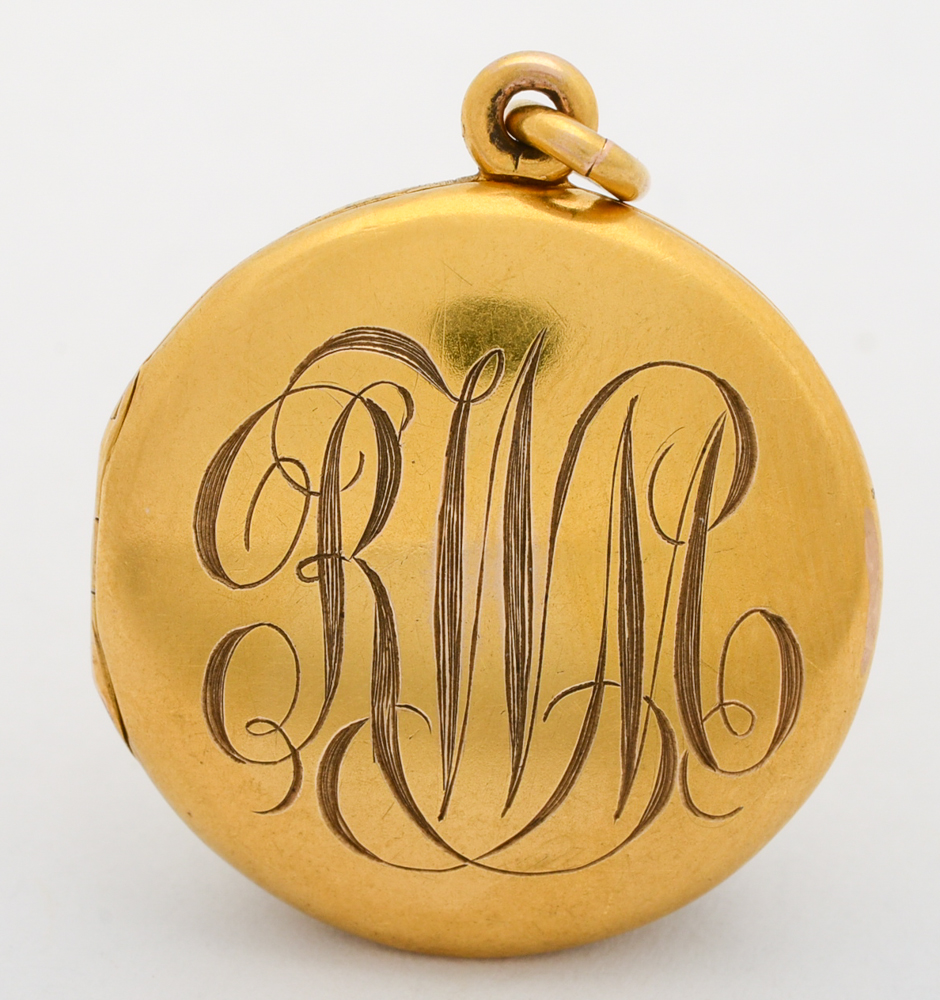 Antique 14K Yellow Gold Monogrammed Locket with Blue Sapphire | EBTH