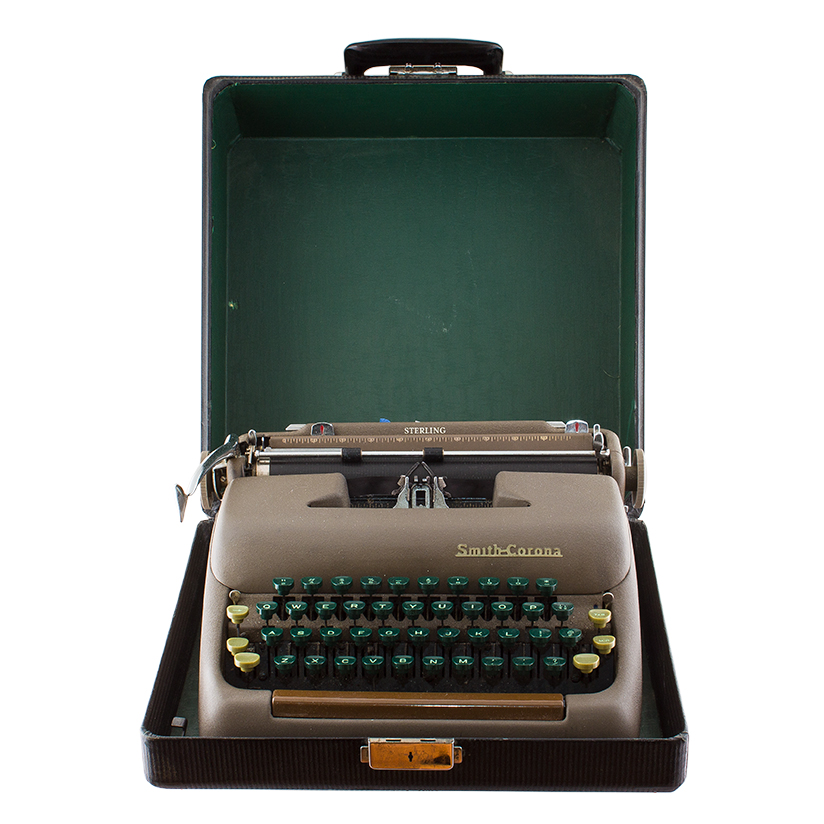 Mid Century Smith-Corona Typewriter, Circa 1950s | EBTH