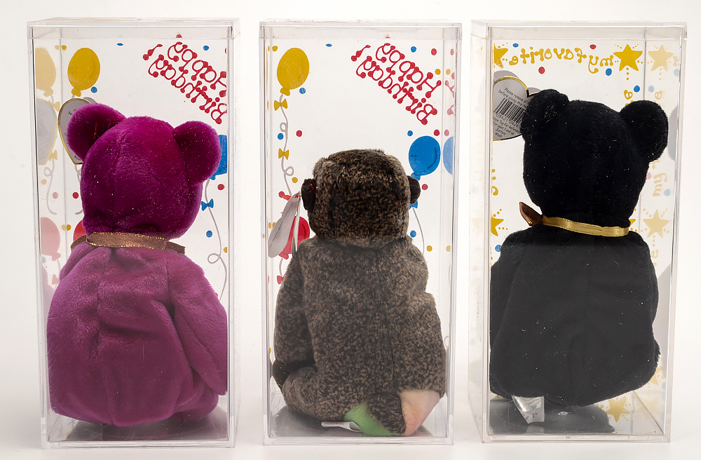 Collection of Ty Beanie Bears in Displays | EBTH