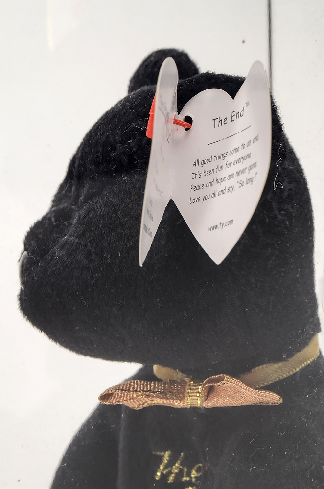 Collection of Ty Beanie Bears in Displays | EBTH