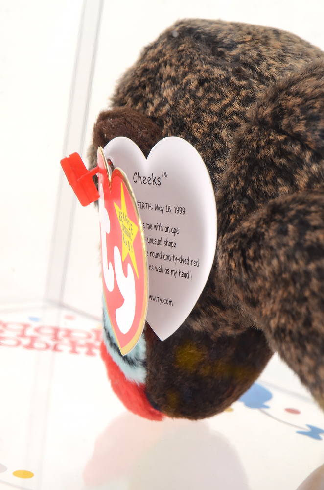 Collection of Ty Beanie Bears in Displays | EBTH