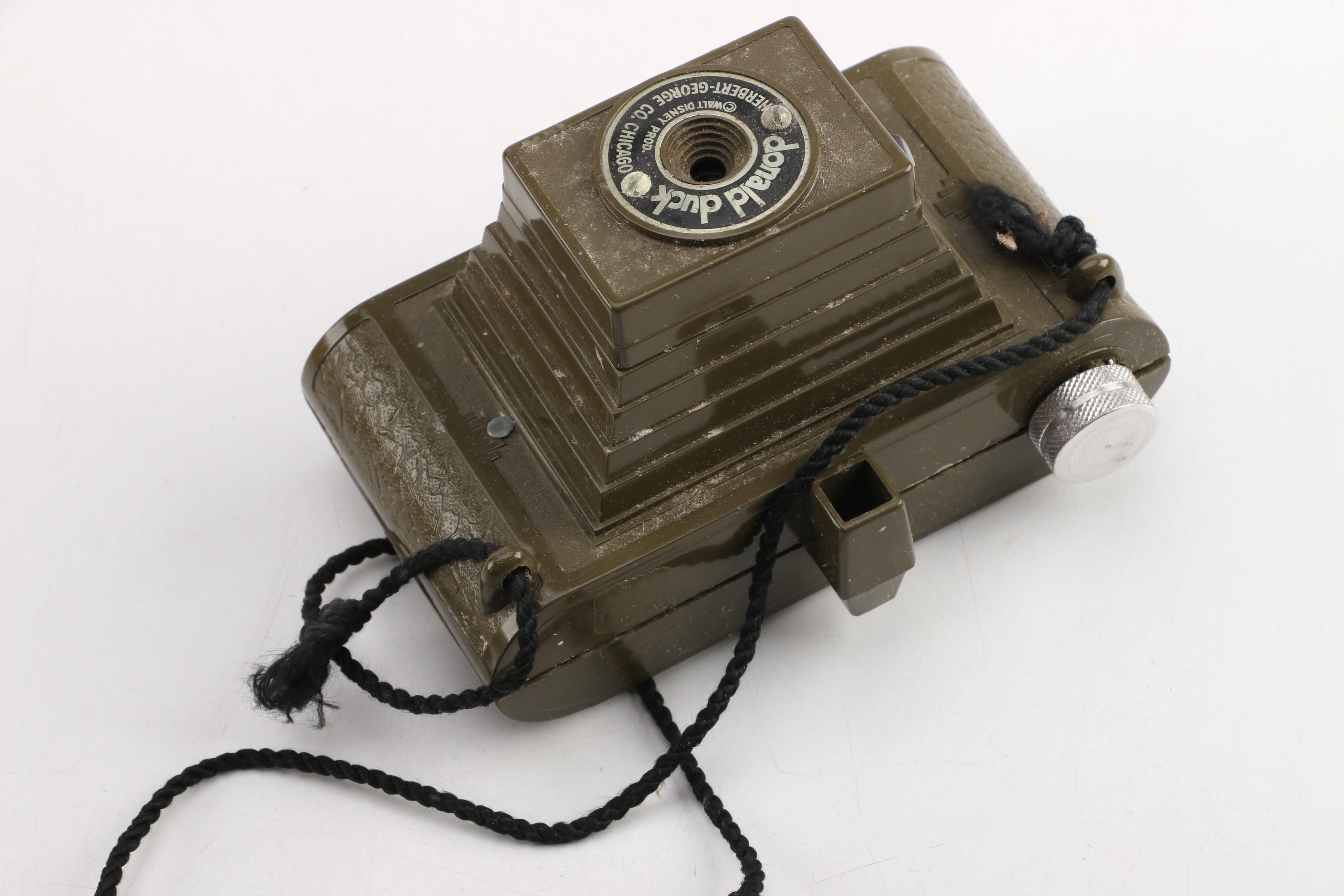 Vintage Donald Duck Camera In Original Box | EBTH