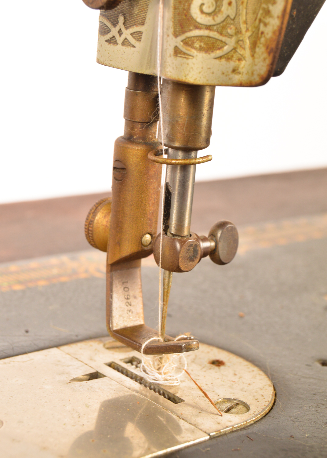 Singer Treadle Sewing Machine, Circa 1922 | EBTH