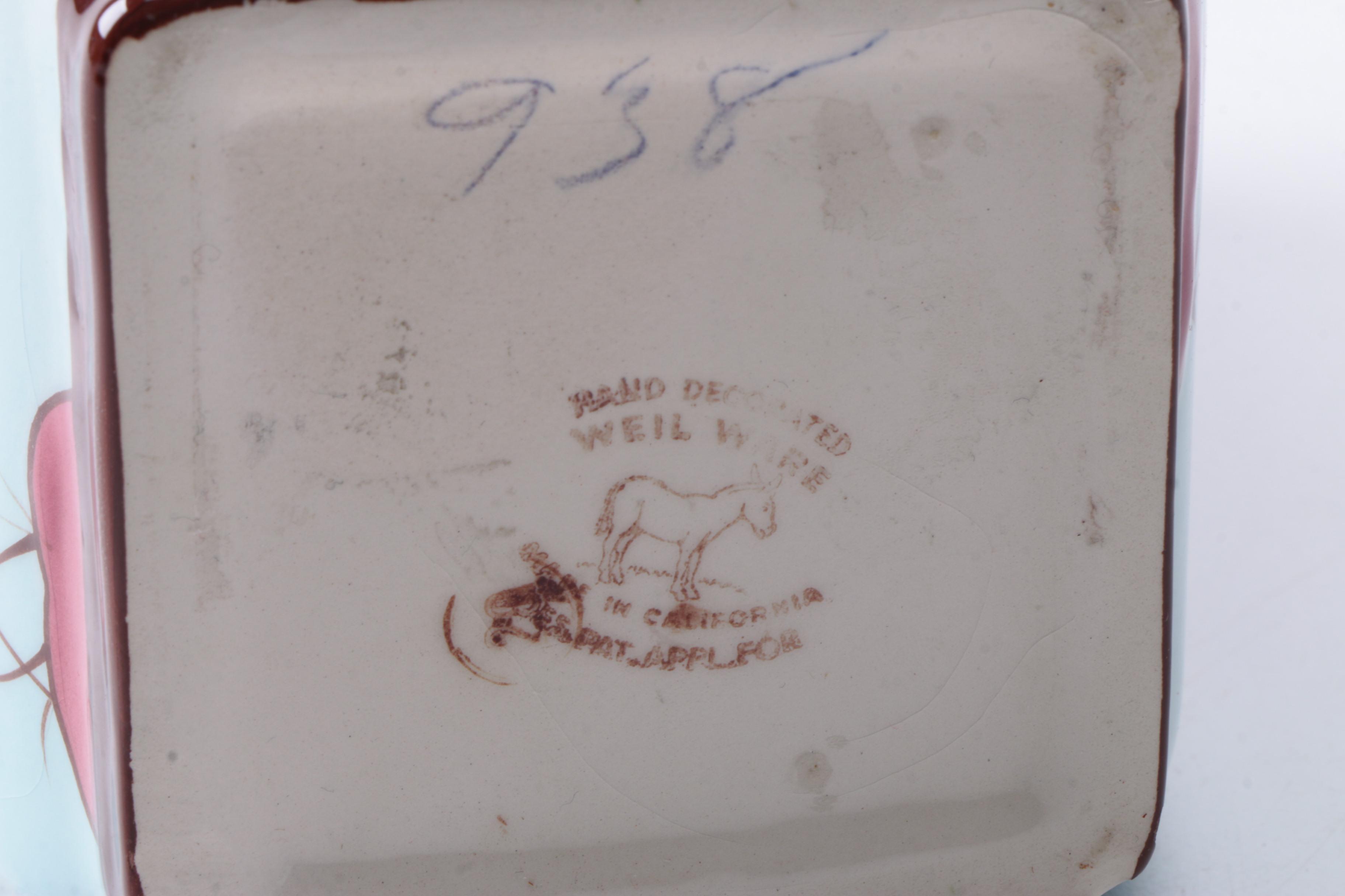 Californian Weil Ware Vase | EBTH