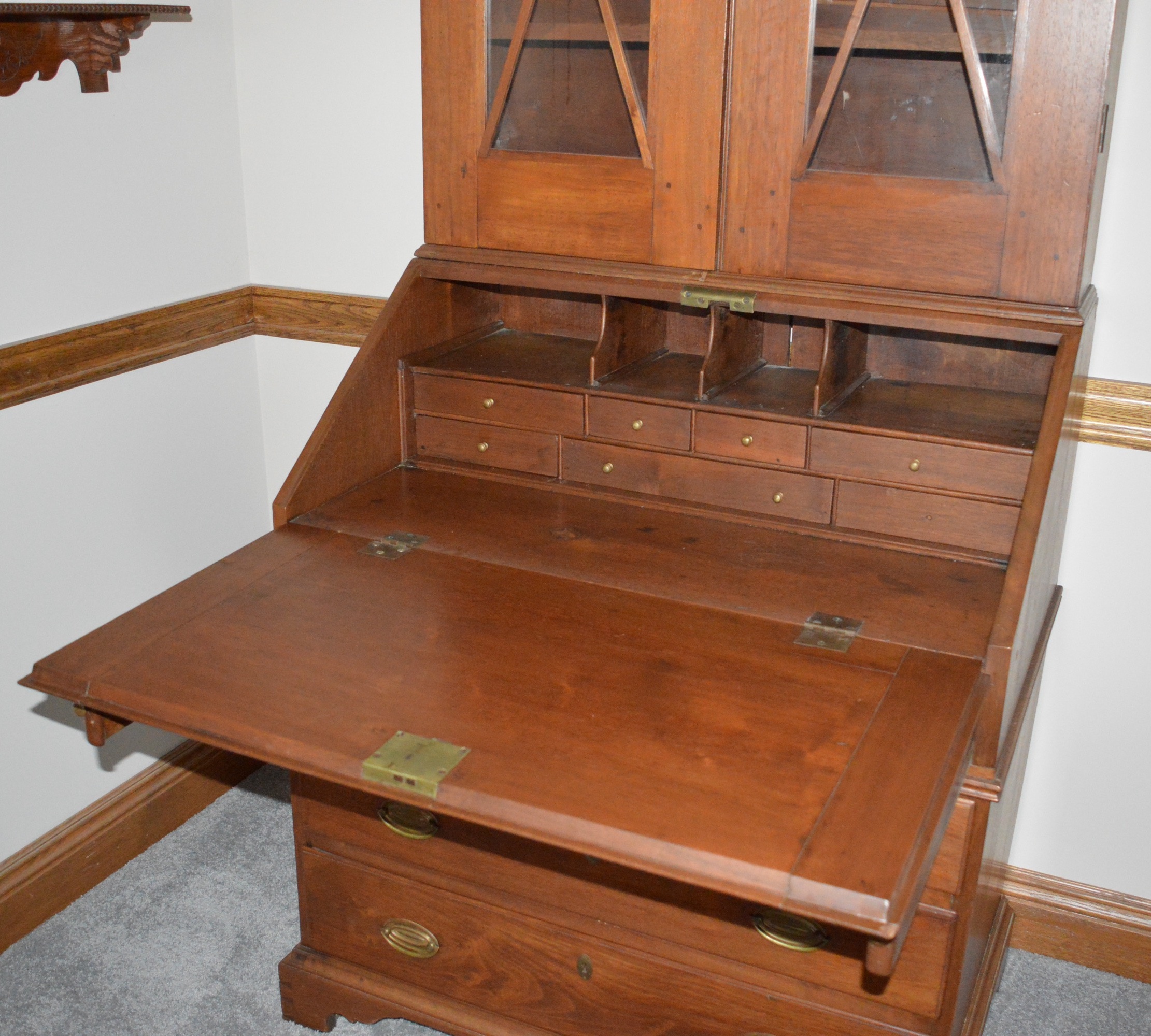 Antique Federal Style Walnut Secretary Desk | EBTH