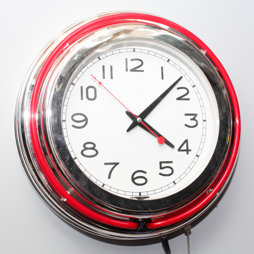 Retro Style Fluorescent Light Wall Clock | EBTH