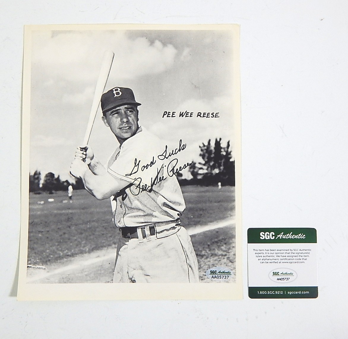 SGC Authenticated HOF "Pee Wee" Reese Autograph | EBTH